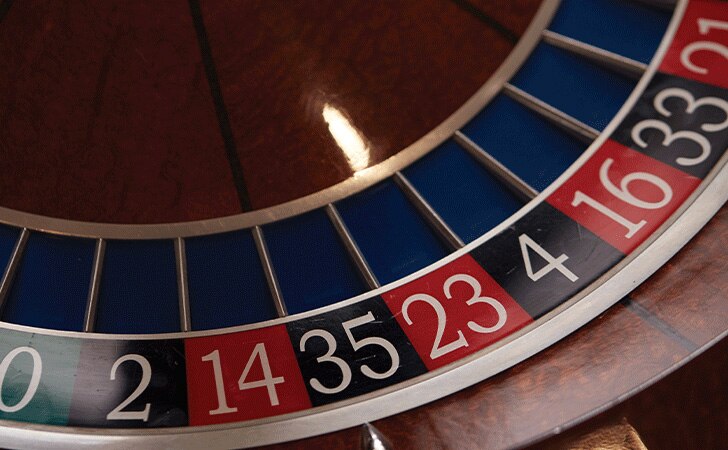 Luxury Evening Entertainment aboard Seven Seas Grandeur | Regent Seven ...